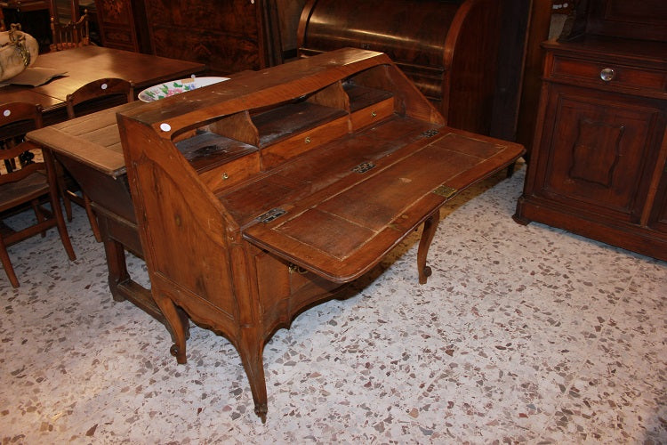 French Late 1700s Bureau Writing desk, Provençal Style, Walnut Wood